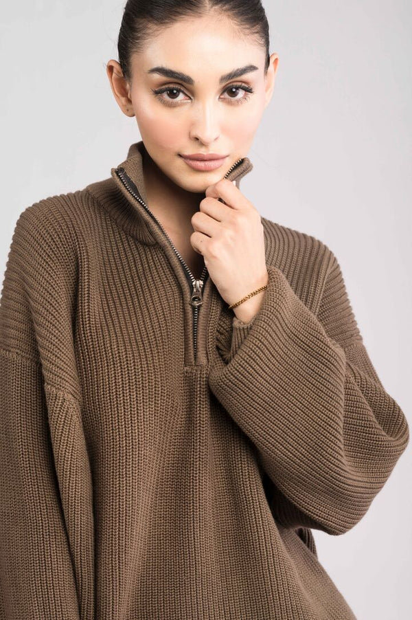 Chocolate brown Mockneck sweater – Zephyrbywaleed