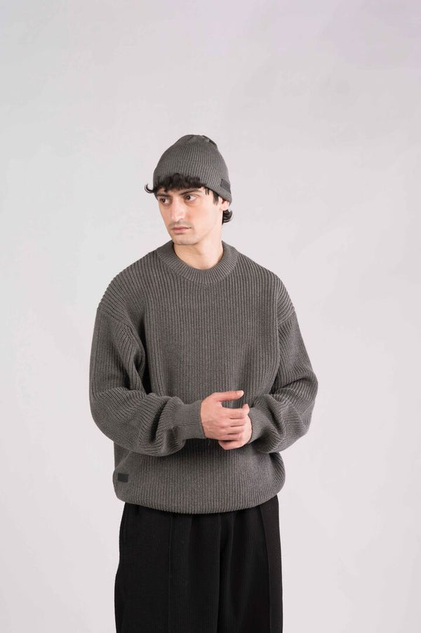 Graphite Knit Heavyweight Sweater – Zephyrbywaleed